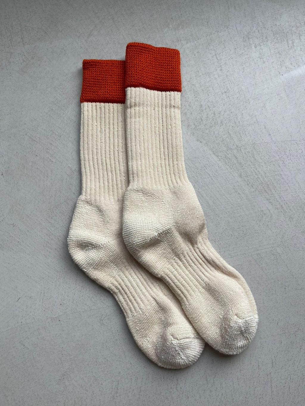 The Alder | Men's Rust And Vintage Cream Crew Length Socks